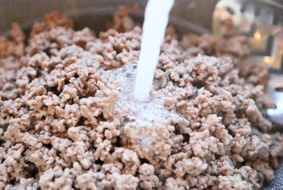 Should You Rinse Ground Beef? – Delish Food